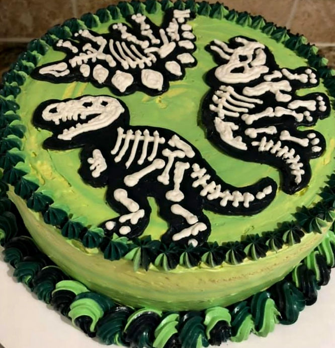 FLOUR POWER! Volunteers’ cakes bring joy to kids facing adversity ...