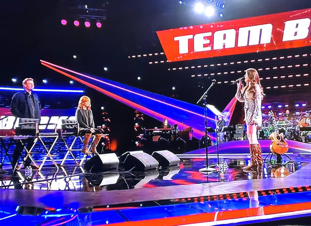 KNOCKOUT PERFORMANCE: Canton singer advances on 'The Voice'