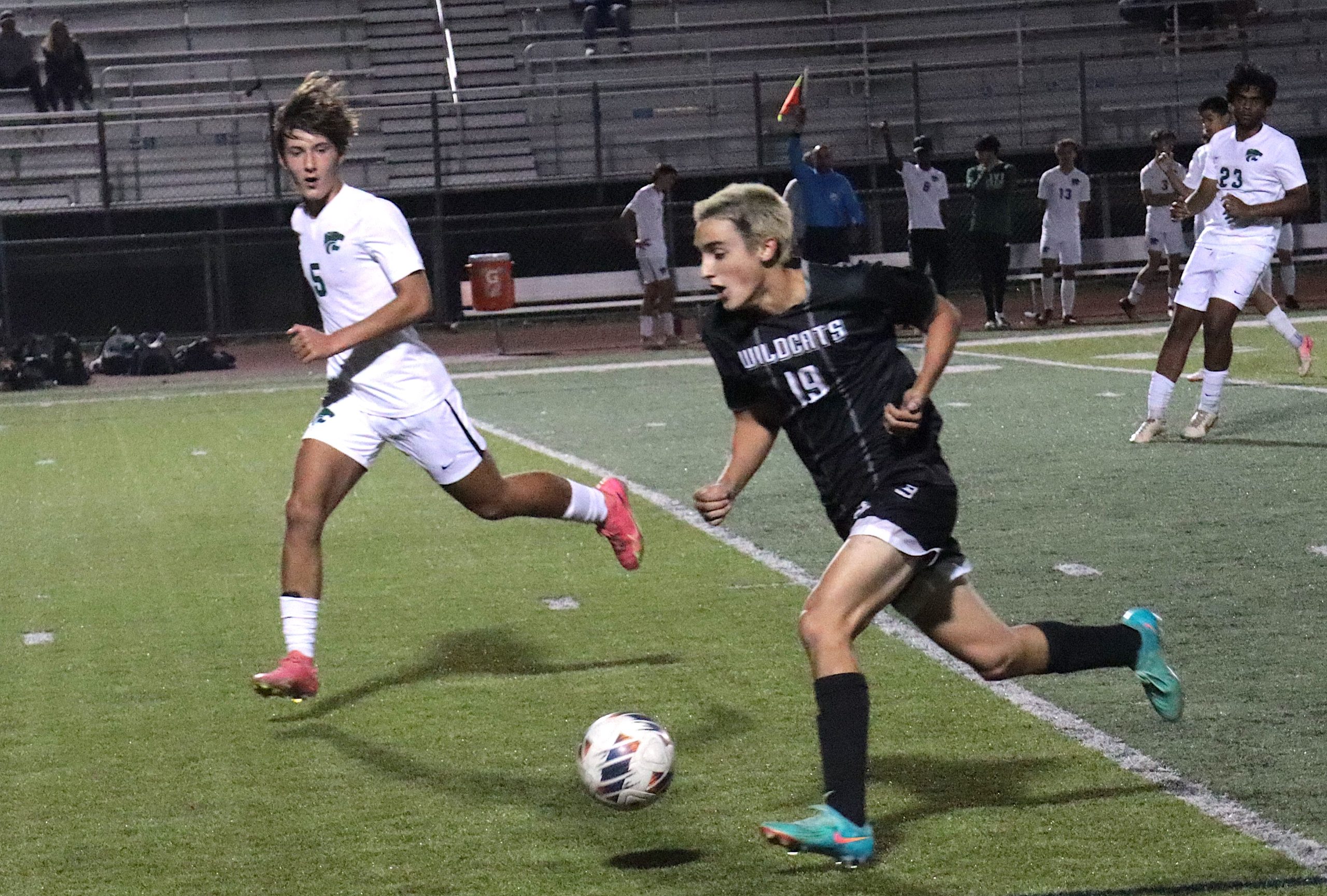 SHARP CORNERS: Plymouth wins with 2 dazzling set-piece goals