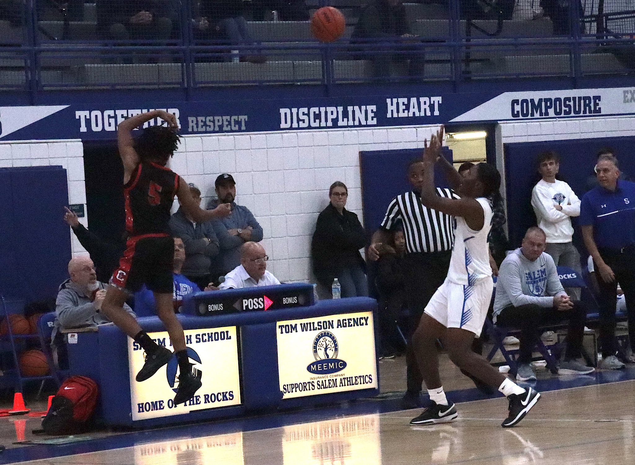 STEADY TEDDY: Winstel buzzer-beater lifts Cobras past Salem